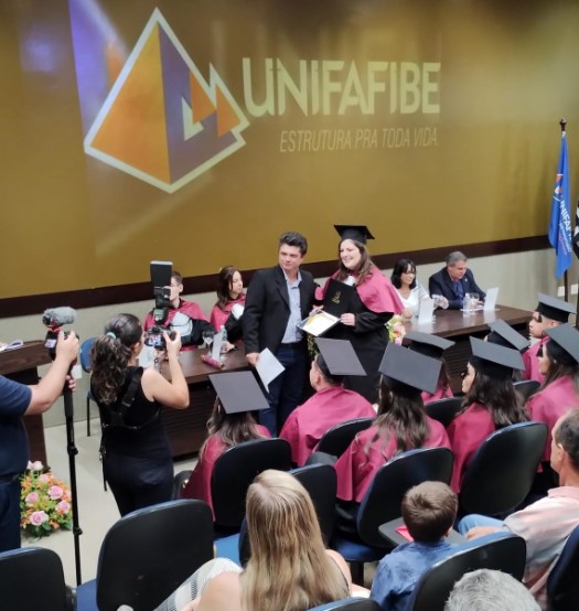 CRCSP - CRCSP ENTREGA DIPLOMA DE MÉRITO CONTÁBIL A FORMANDOS DE ...